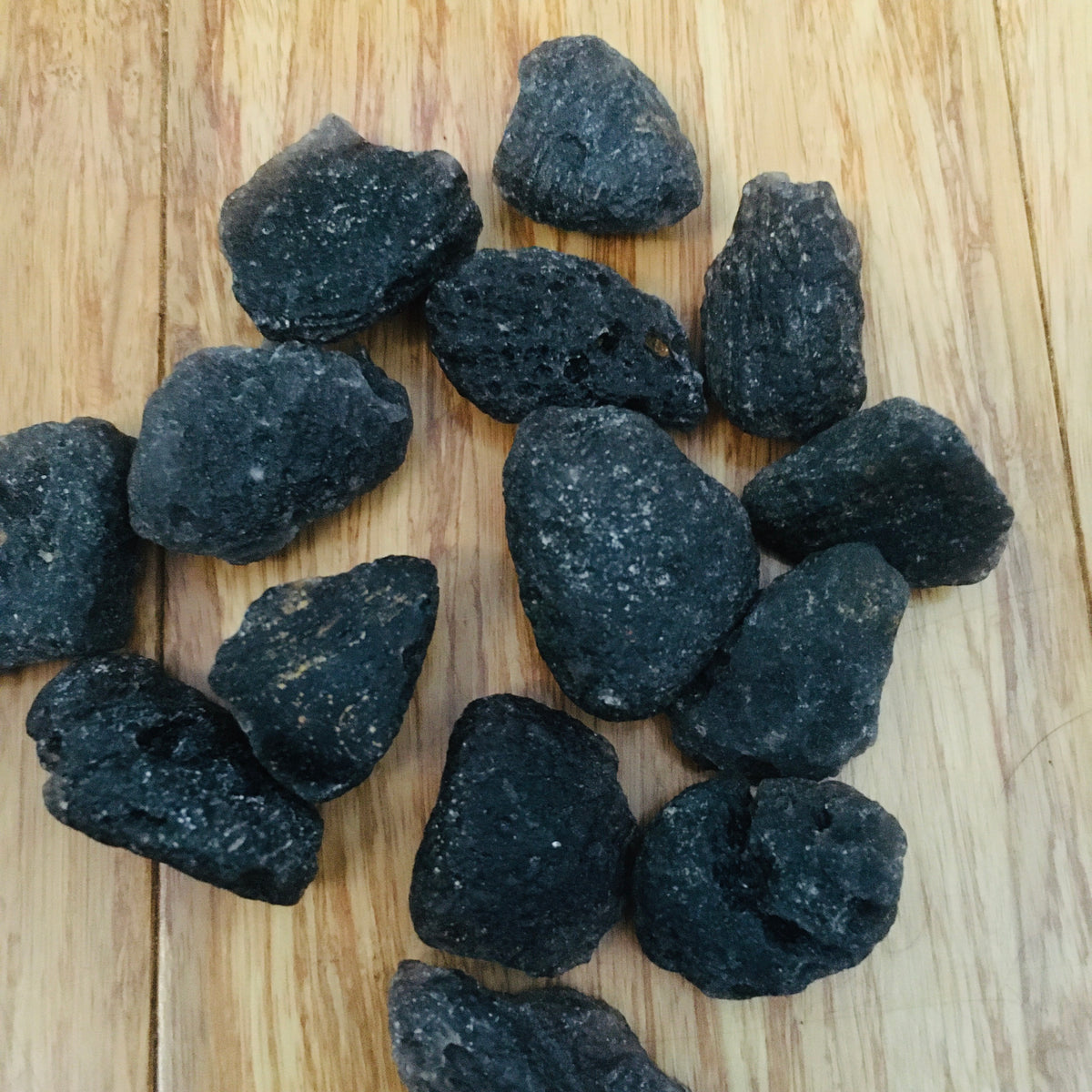 Tektite Raw – Five Sisters Crystals